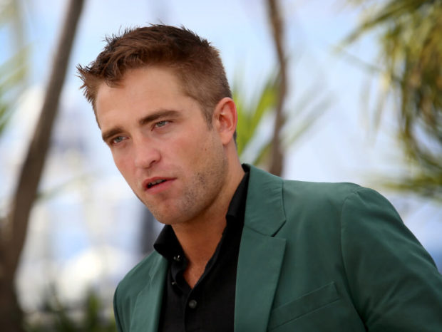 7 Celebrities Who Vape