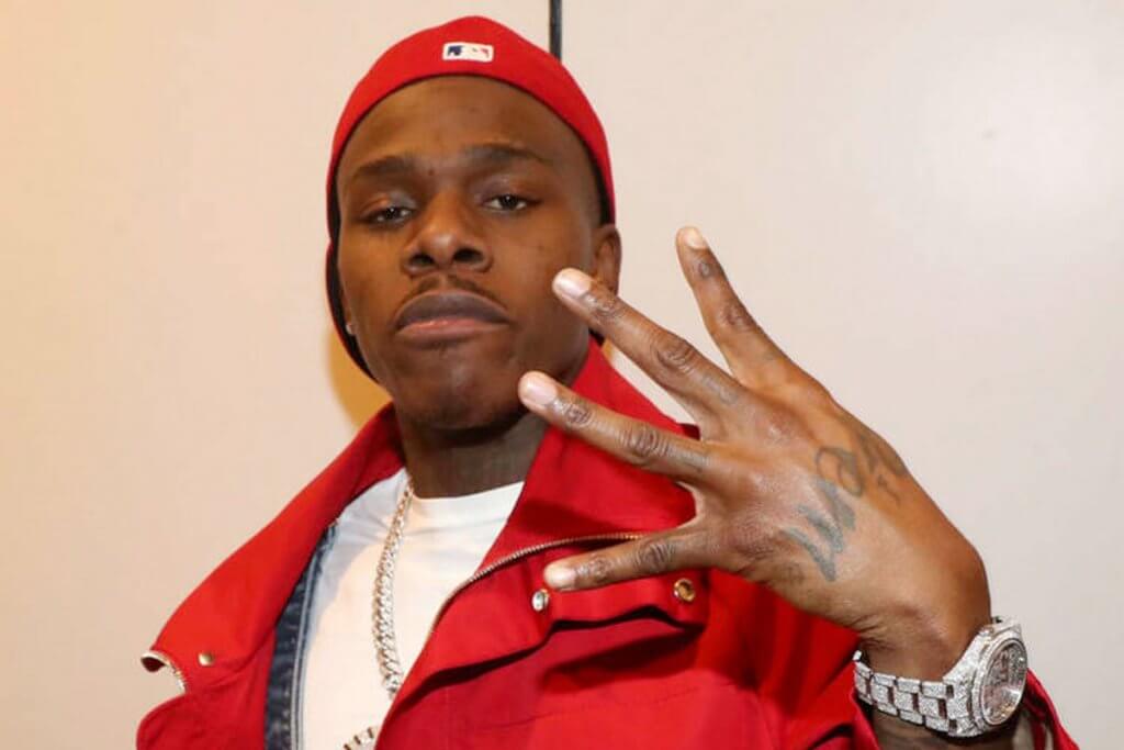Here Is Why Rappers Hold Up Four Fingers